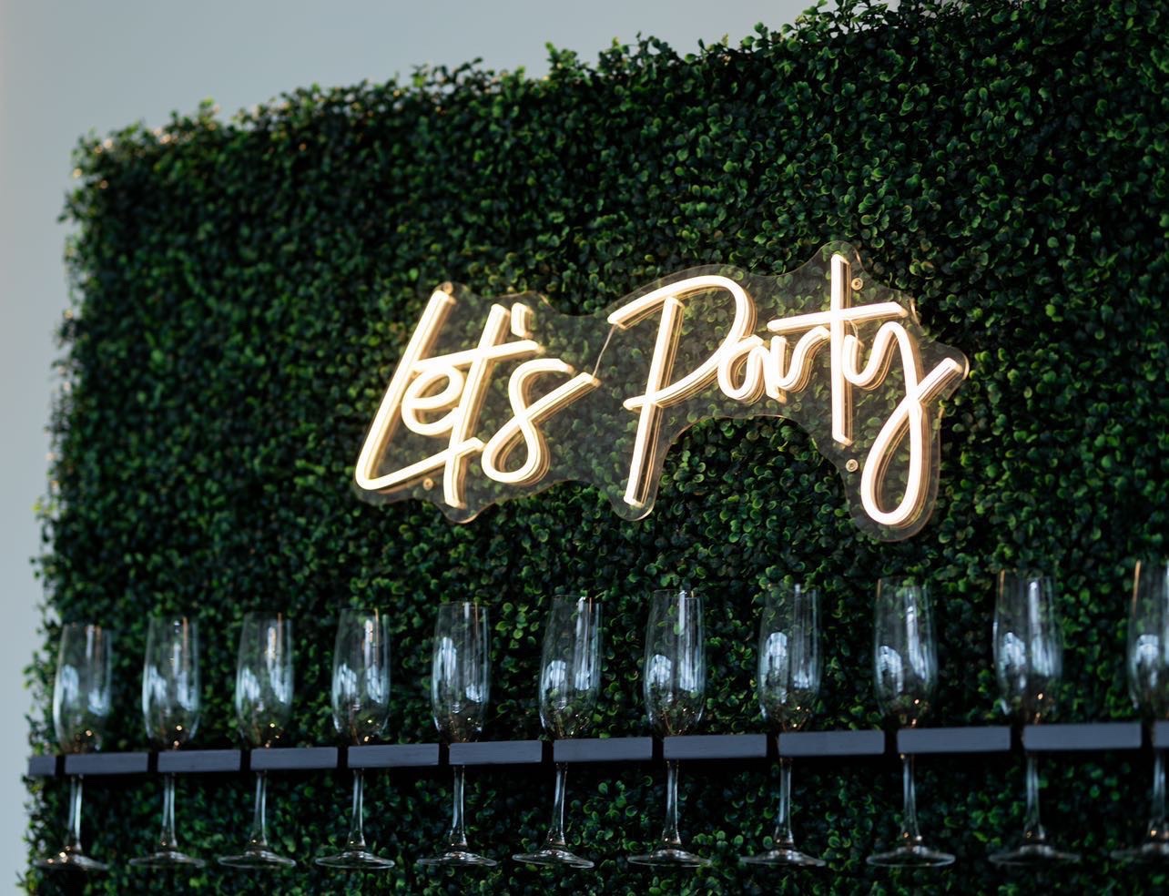 Wedding Wood Rentals – We got wood for your wedding day.